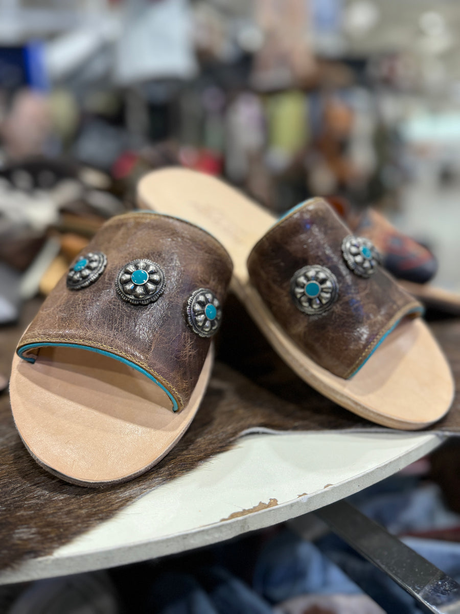 Nadia Concho Slide – Rockin Rhona